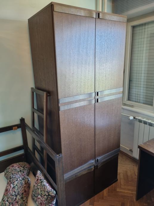 Poklanjam dva ormara