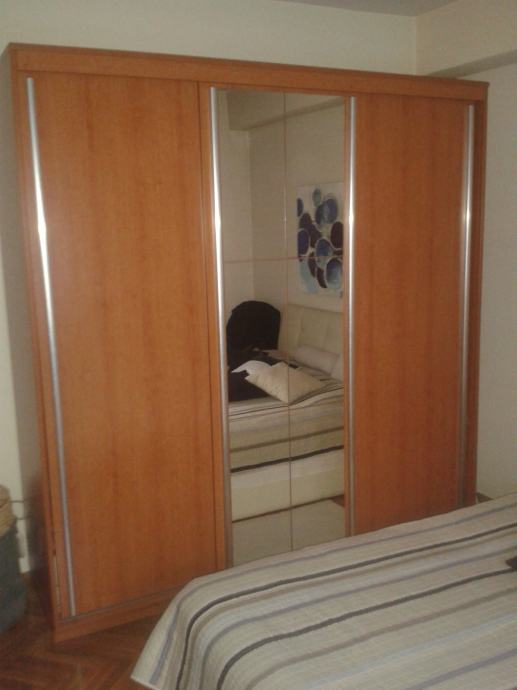 SUPER PRILIKA!!!PRODAJEM ORMAR ZA SPAVAĆU SOBU...SUPER POVOLJNO,HITNO!