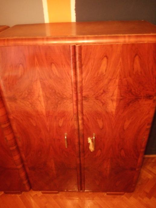 Antikni ormar (2 kom)