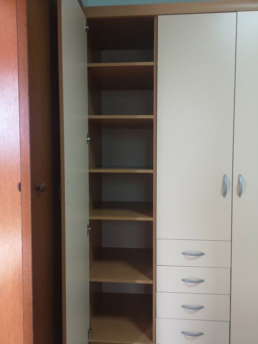 Trokrilni ormar Alples