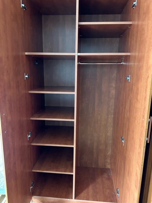 Drveni ormar 2x2 krila - korišten, kao nov