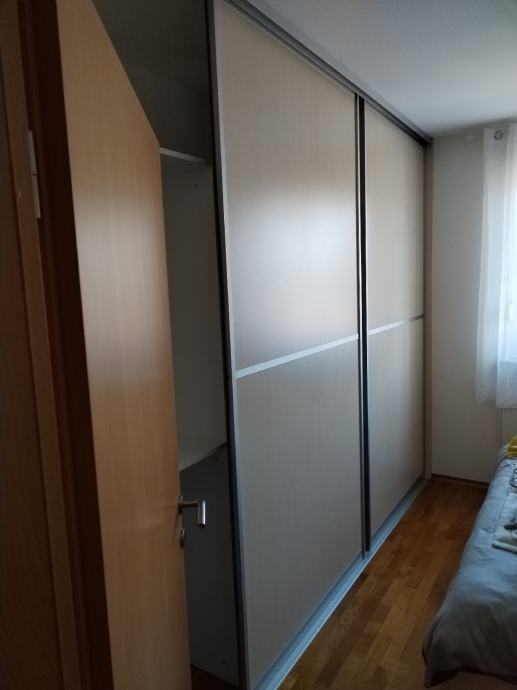 Klizna vrata za ormar