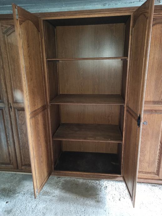 Masivni hrastov ormar