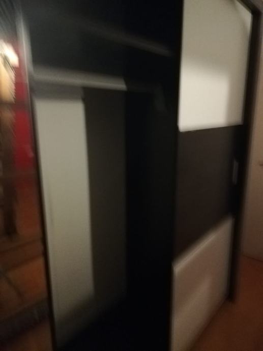 Ormar s kliznim vratima - HITNO !!!! 3-djelni