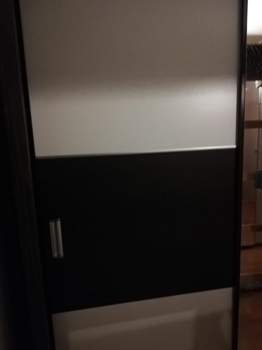 Ormar s kliznim vratima - HITNO !!!! 3-djelni