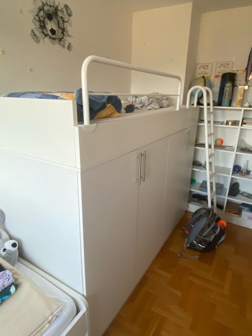 Ormar i krevet 2 u 1