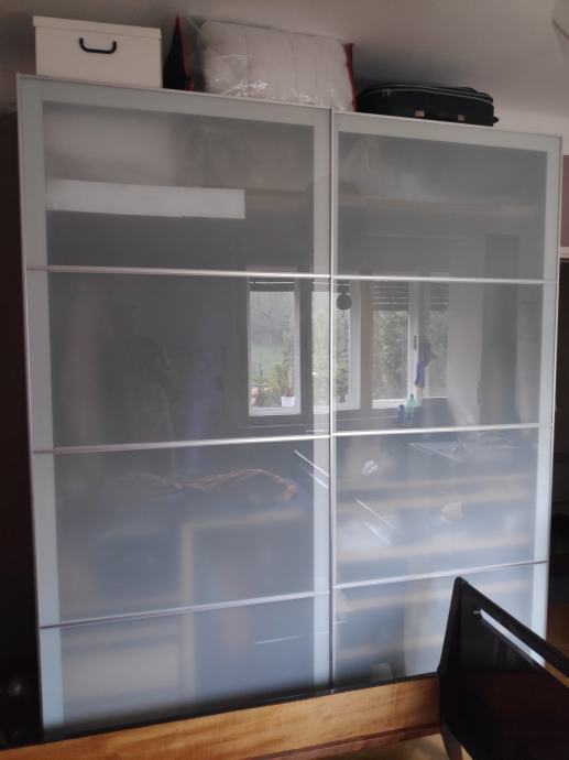 Ormar Pax, hrast, mutno staklo ***SNIŽENO***