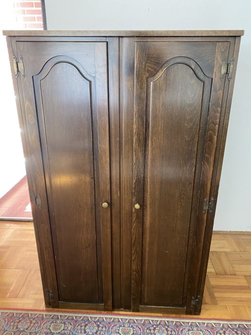 POKLANJAM drveni ormar