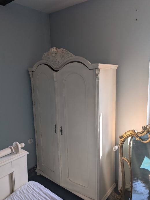 Starinski namještaj - ormar 2kom