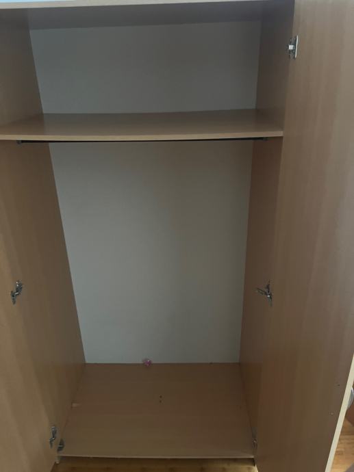 PRODAJEM DRVENI ORMAR *HITNO* JEFTINO!