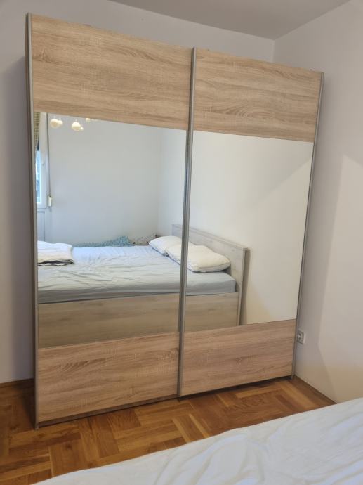 Prodajem ormar, dimenzije 210x170x50