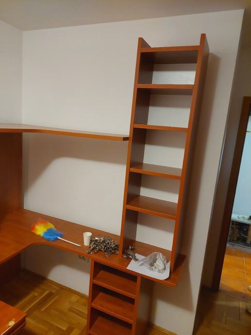 Poklanjamo ormare u jako dobrom stanju