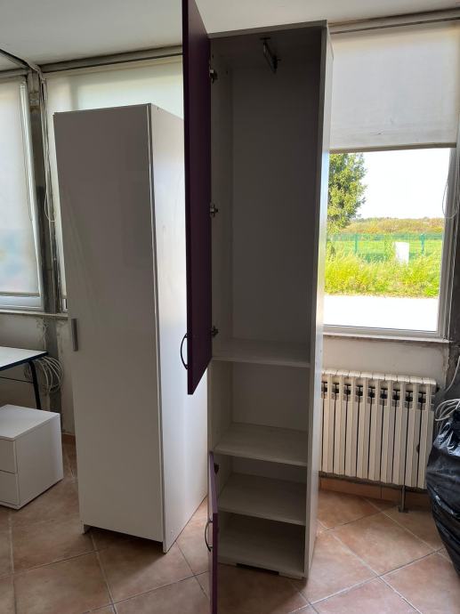 SAMOSTOJEĆI ORMAR, ORMAR