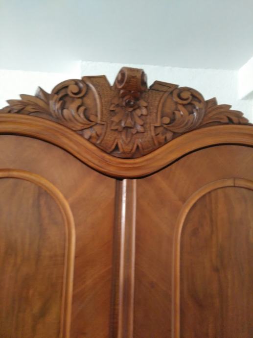 Stari ormar restauriran