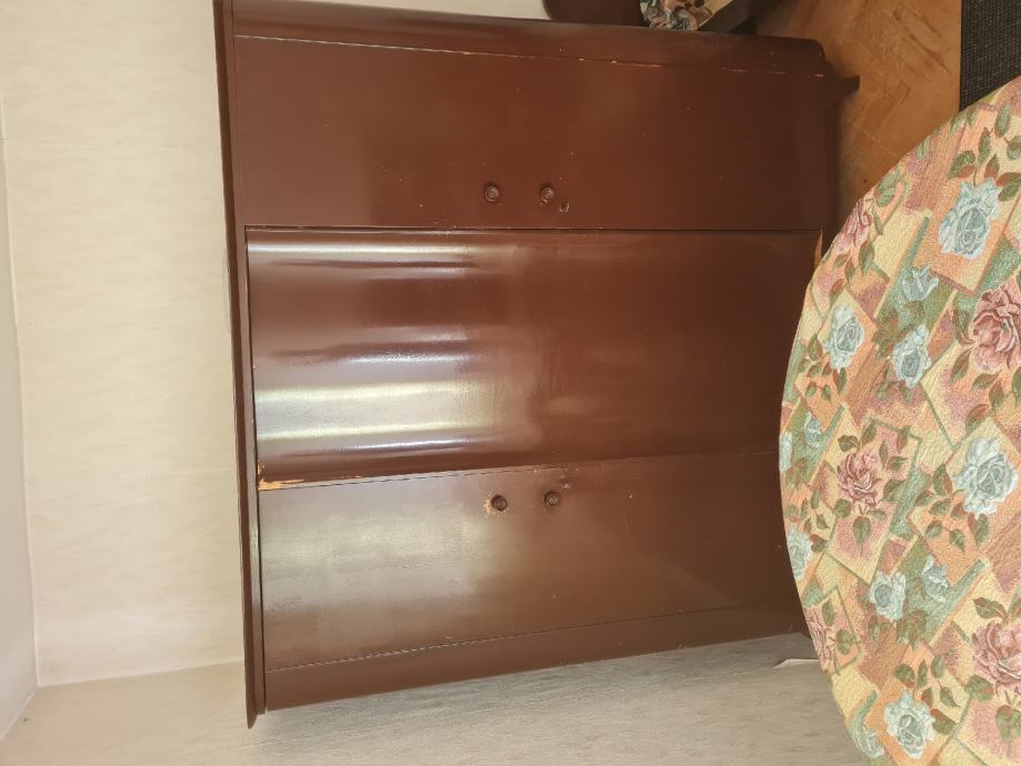 Starinski ormar-VRLO POVOLJNO!!!