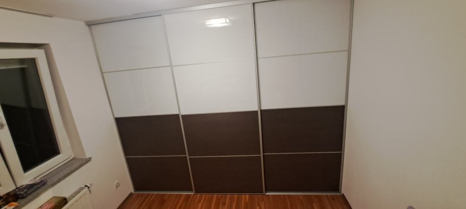 HITNO! Superočuvani klizni ormar 308cm š x 251.5cm v, 3 klizna vrata