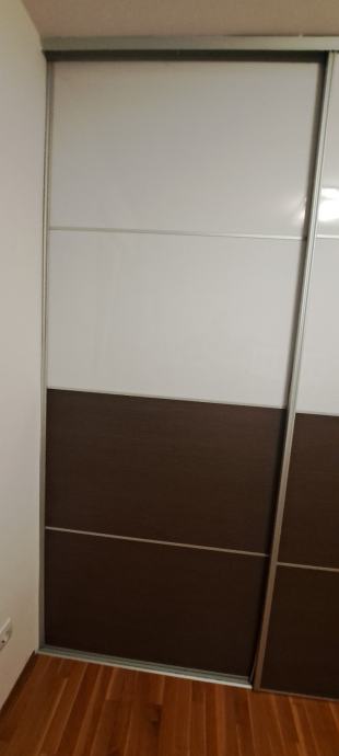 HITNO! Superočuvani klizni ormar 308cm š x 251.5cm v, 3 klizna vrata