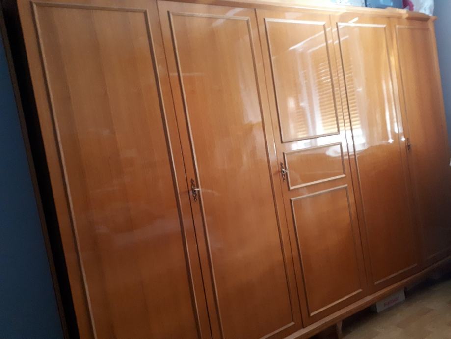 Trokrilni ormar-puno drvo