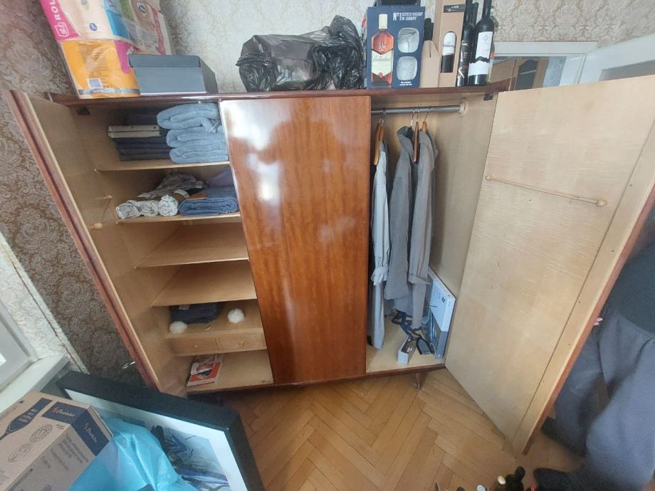 Vintage trokrilni ormar, puno drvo