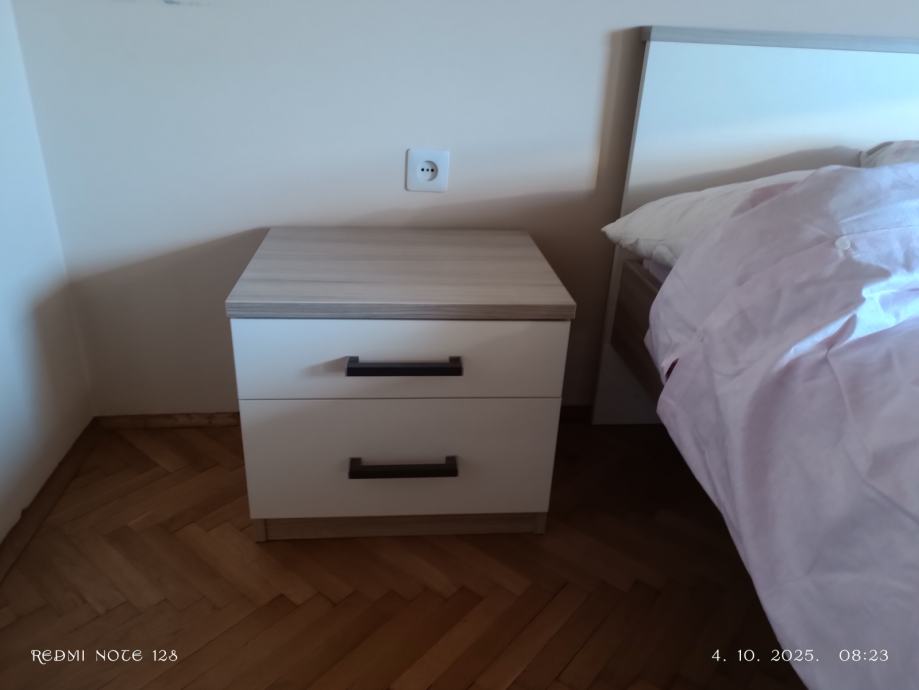 Komplet spavaća soba - ormar, krevet, komoda, 2 noćna ormarića