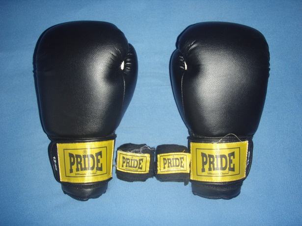 Kickbox rukavice + bandaže
