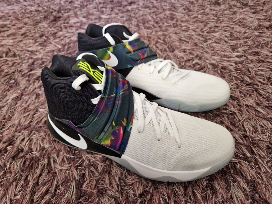 NIKE KYRIE 2 PARADE CHAMPIONSHIP tenisice za košarku