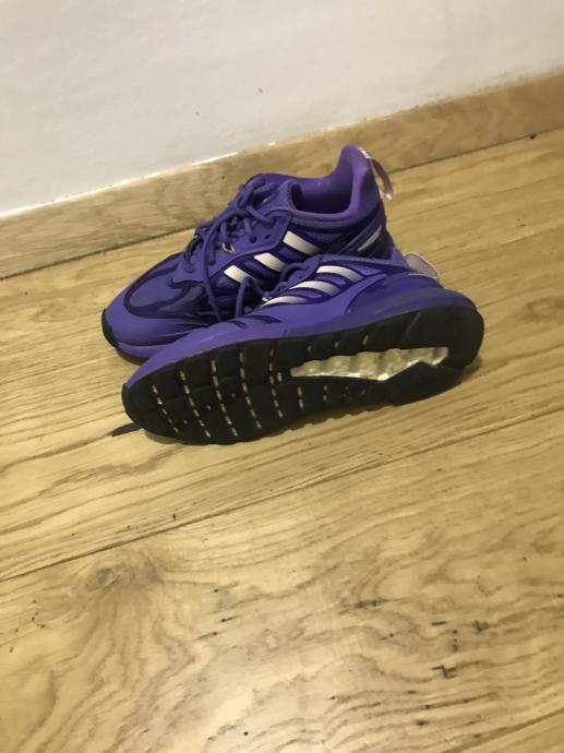 Prodajem Adidas ženske tenisice br.37
