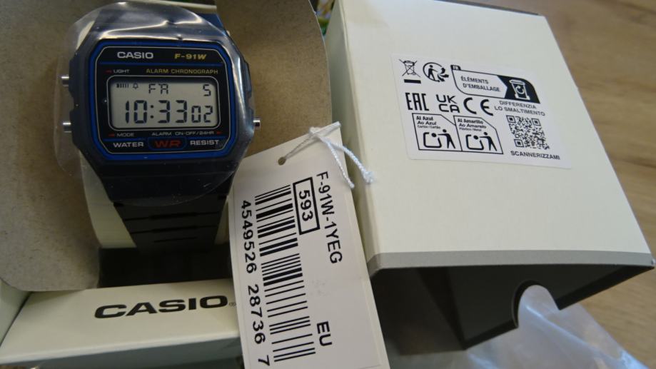 Sat sportski CASIO NOVI!!
