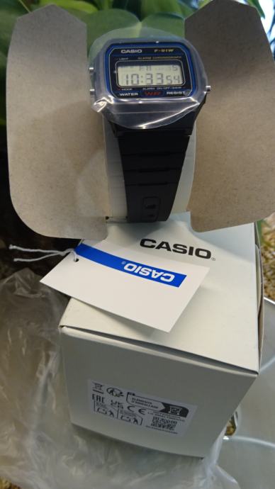 Sat sportski CASIO NOVI!!