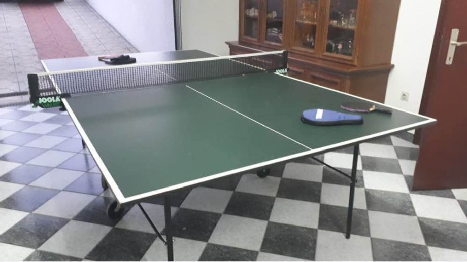 Stol za stolni tenis