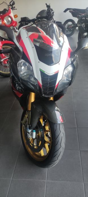Aprilia Rsv 1000 re factory 989 cm3, 2010 god.