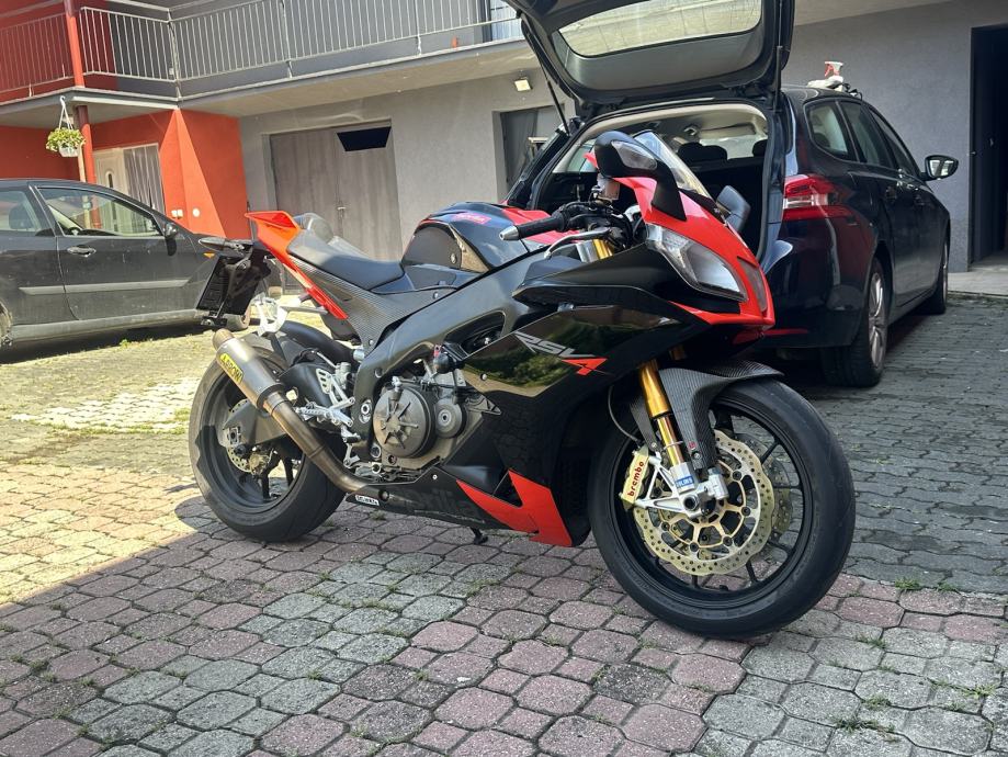 Aprilia RSV4 FACTORY *NAPRAVLJEN SERVIS* *REG 6/24*, 2013 god.