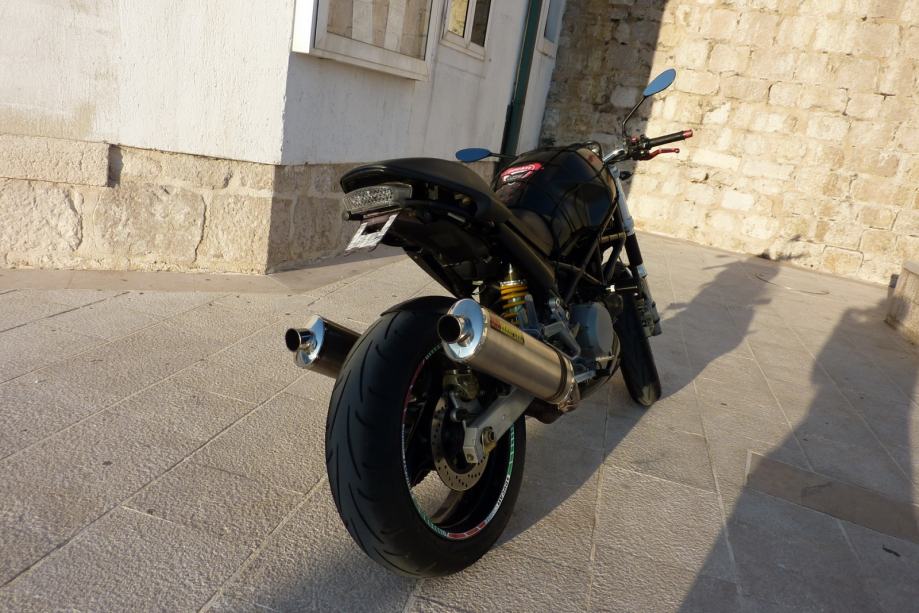 Ducati monster 620 i.e dark 618 cm3, 2004 god.