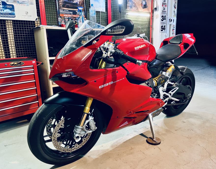 Ducati Panigale 899, 2015 god.