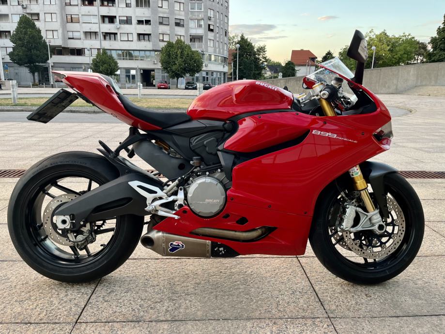 Ducati Panigale 899, 2015 god.