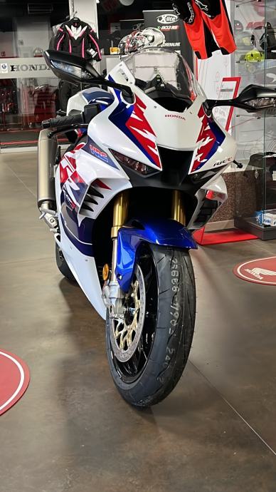 Honda CBR 1000 RRR SP LIMITED EDICION, 2023 god.