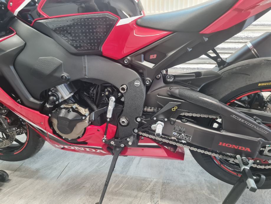 Honda cbr 1000rr Sc77 1.Vlasnik 998 cm3, 2018 god.
