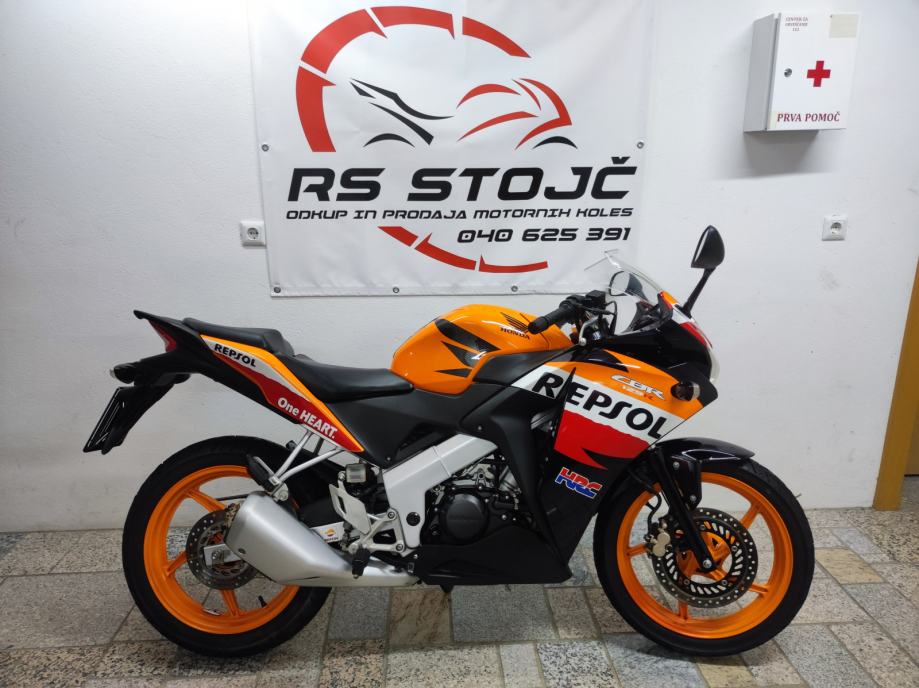 Honda CBR 125 R REPSOL TOP STANJE 125 cm3, 2014 god.