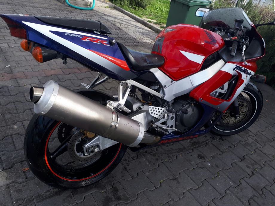 Honda Cbr 929 RR 900 929 cm3, 2001 god.