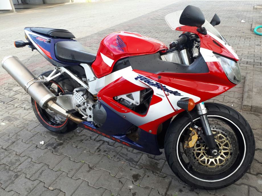 Honda Cbr 929 RR 900 929 cm3, 2001 god.