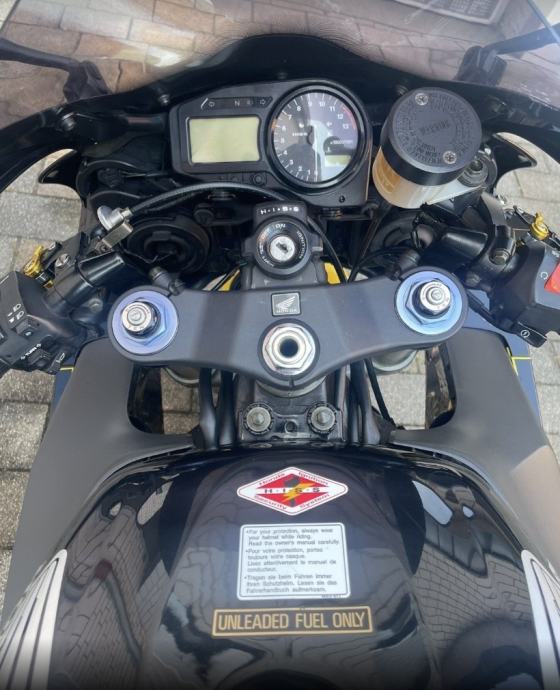 Honda CBR 954 RR 954 cm3, 2003 god.