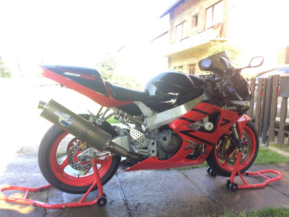 Honda CBR 929 RR 929 cm3, 2000 god.