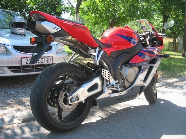 Honda RR 1000 cm3, 2005 god.