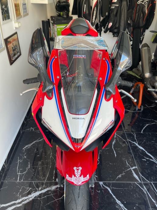 HONDA SC77 999 cm3, 2020 god.