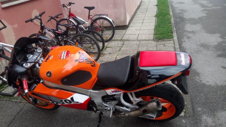 Honda VTR SP 1 999 cm3, 2001 god.