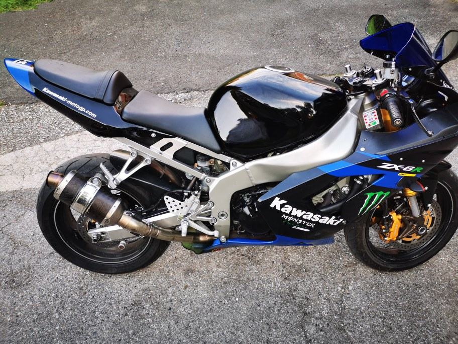 Kawasaki 636 600 cm3, 2003 god.