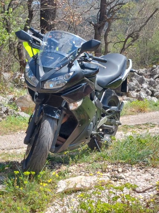 Kawasaki ER,6F 650 cm3, 2011 god.