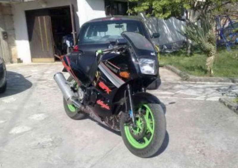 Kawasaki GPX 600 R-Ninja 600 cm3, 1995 god.