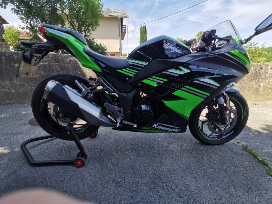 Kawasaki Ninja 300 299 cm3, 2016 god.