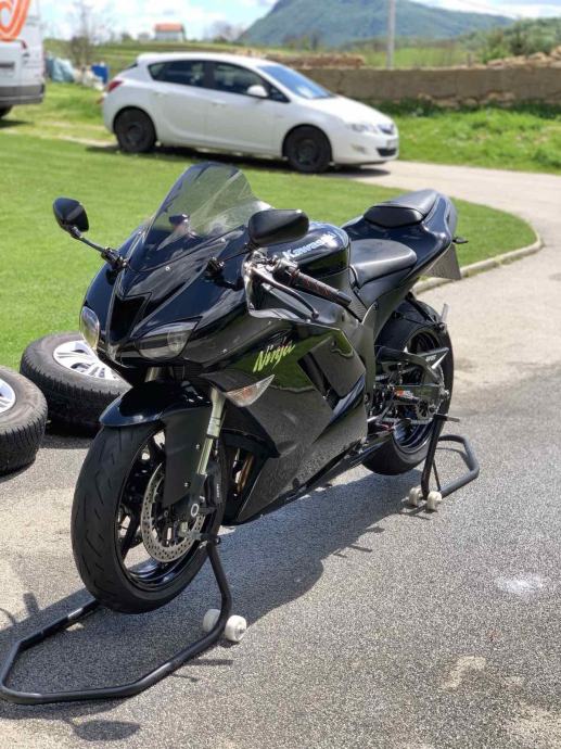 Kawasaki Ninja 600 cm3, 2007 god.